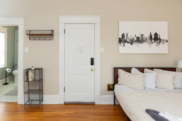 Sunny Efficiency In Historic Home - Durham, NC