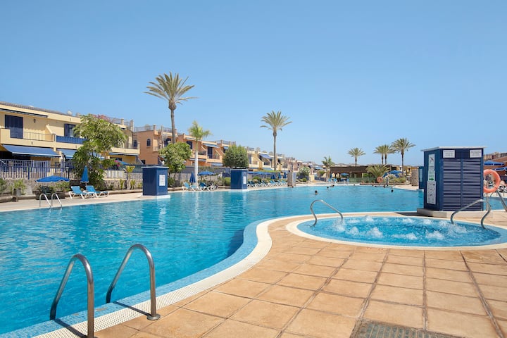 Free Airport Shuttle And Parking - Maspalomas