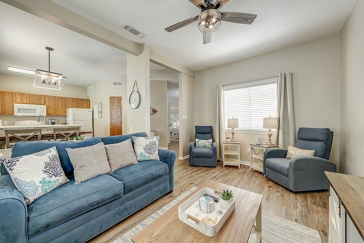 Cute 1br | Balcony | Pool | W/d - North Padre Island, TX