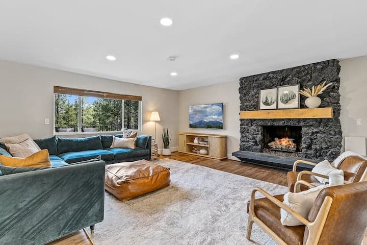 Comfortable Chic | Hot Tub | Mtn View | Cul-de-sac - フラッグスタッフ, AZ