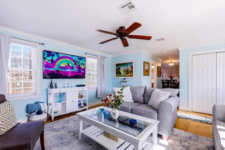 Luxury 2-story Condo | Heart Of P-town + Parking - Provincetown, MA