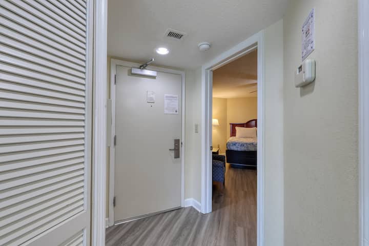 Hs-1109 Ocean Front | Pool | Hot Tub | Lazy River - Myrtle Beach, SC