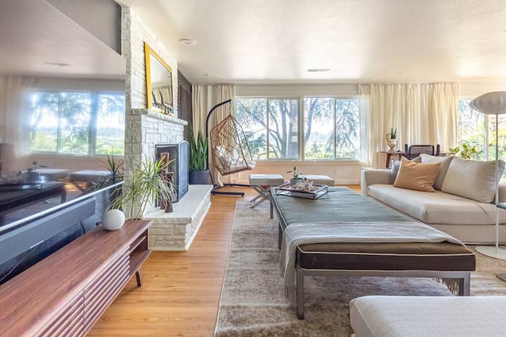 Zen Haus: Luxury 5br Group Retreat | Sleeps 18 - Springfield, OR