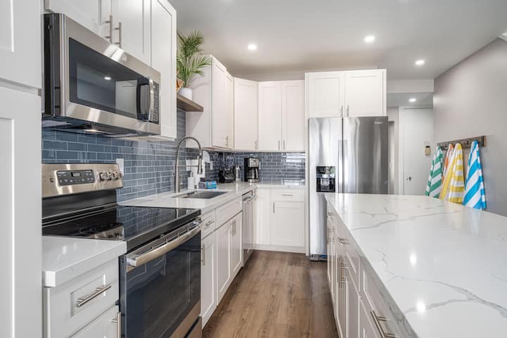 Newly Remodeled Ocean View - Maui, HI