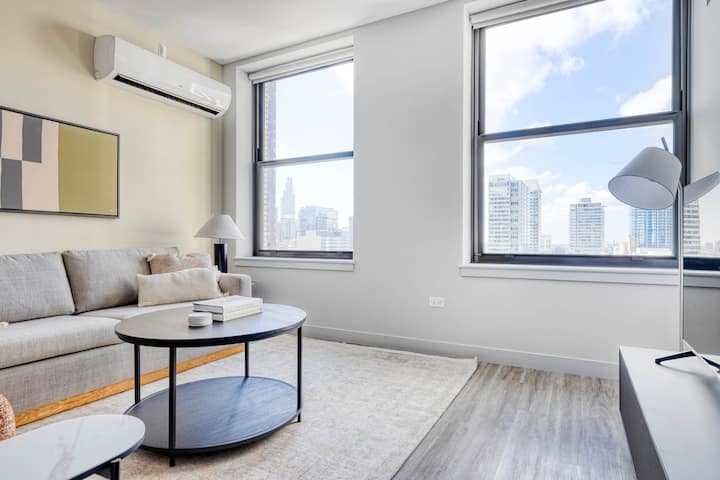 Blueground | Loop, Lounge, Gym & Roof, Nr L - Chicago Loop - Chicago