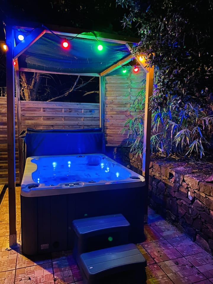 Hebergement Avec Spa Privatif Extérieur - La Crau