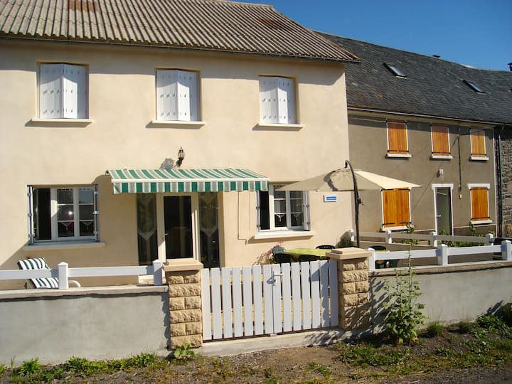 Maison Valuéjols, Vue Montagnes - Murat