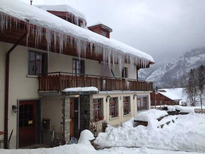 Maison à Haut-intyamon - Montreux