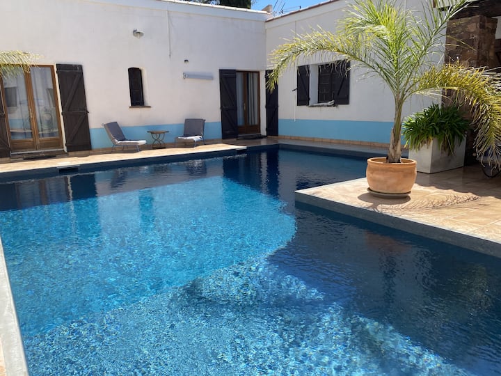 Studio Vue Sur Piscine Et Accès Spa - La Crau