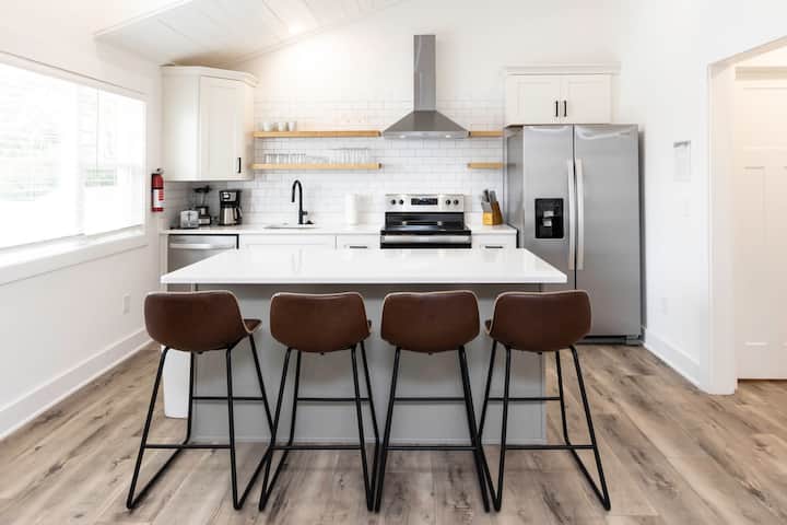 Jeffreys Bay - Loft #3 - 8 Min Walk To Beach - Virginia Beach, VA