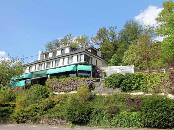 Maison De Vacances Spacieuse Cheminée à La Roche-en-ardenne - Tenneville