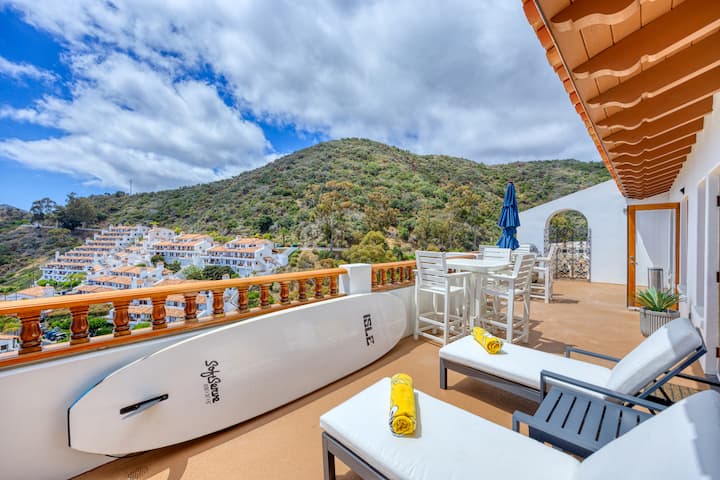 H1784: Remodeled 2b|2b Villa W/ Sweeping Views - Avalon, CA