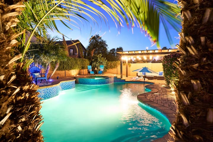 Private Pool/spa, Billiards & Golf Near Nascar! - Goodyear, AZ