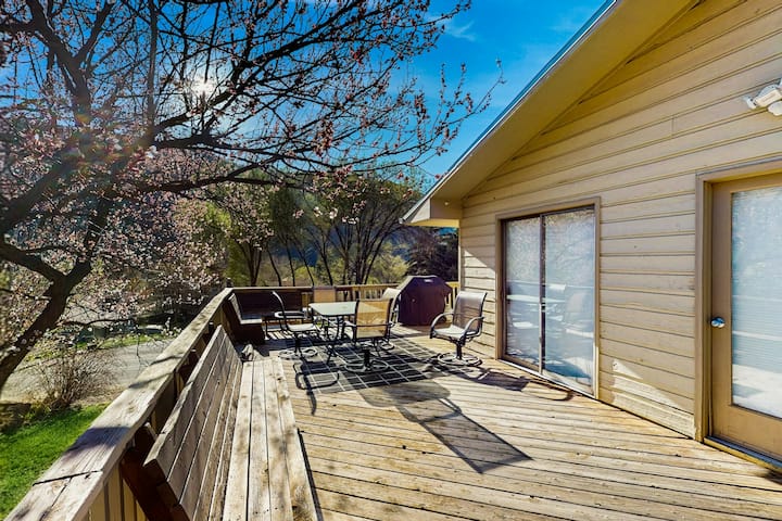 Stunning 4br Mountainview | Deck | W/d - Glenwood Springs, CO