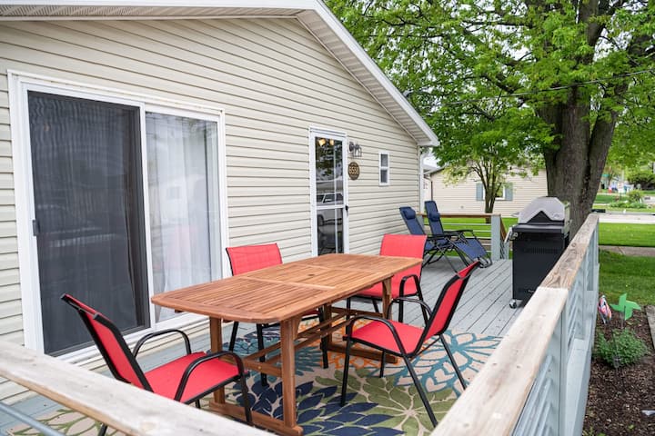 Beadle Island Bungalow - Private Beach Access - Caseville, MI