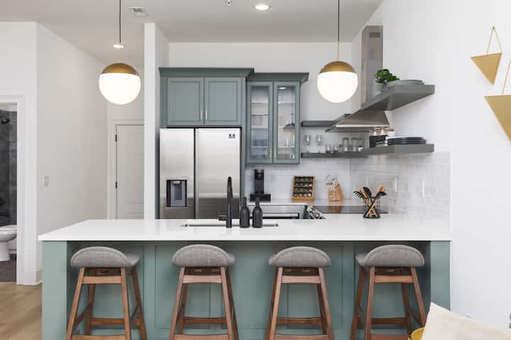 Luxury Design, Close To Broadway - 4 Beds, 2 Bedrm - Nashville, TN