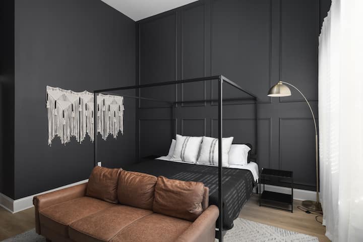 Luxury 6 Bed 3 Bedroom Walk To Restaurants +Coffee - Nashville, TN