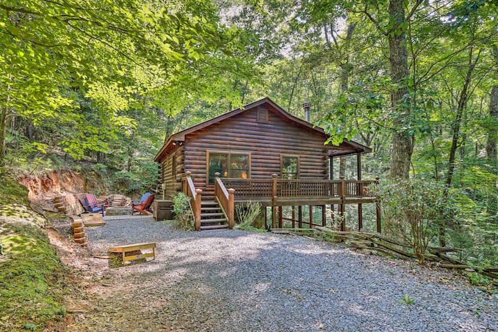 'Bigfoot's Hideout' In Blue Ridge W/ Hot Tub! - Blue Ridge, GA