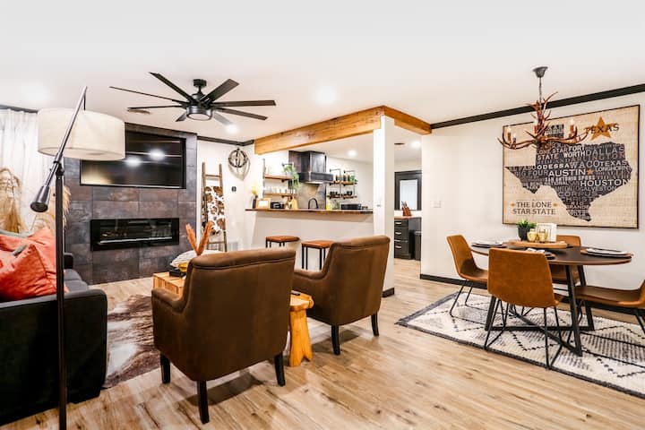Rustic-lux 2 Bedroom 2 Bath - Lubbock, TX