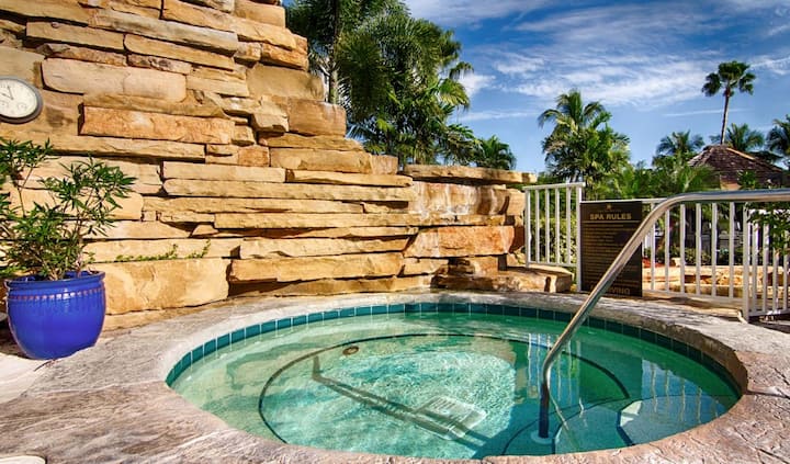 Elegant + Spacious Suite With Gorgeous Gulf Views! - 邁爾斯堡海灘