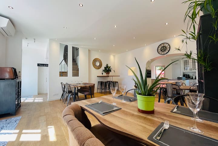 La Chambre Rabelaisienne Dans Un Manoir De Charme - Tours