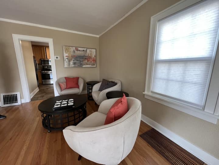 Freshly Renovated Home In A Vintage Neighborhood - Billings, MT