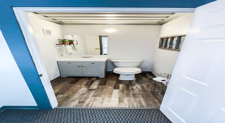 Nelson Inn - Connex-4 - Sheridan, WY