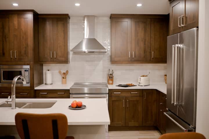 Classy Condo | Top-end Location - Canmore