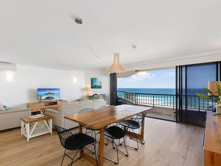 The Retreat 8g At The Rocks Resort - Coolangatta