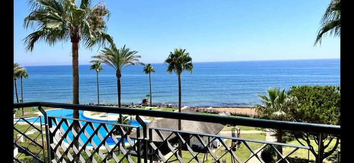Mi Capricho, Beach Front Apartment P.14 3ºb - Calahonda