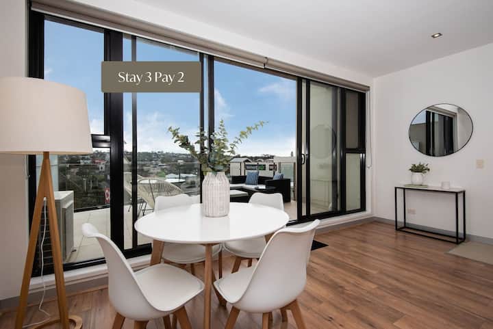 Aqua Views Of The Bay In Mornington - Mornington