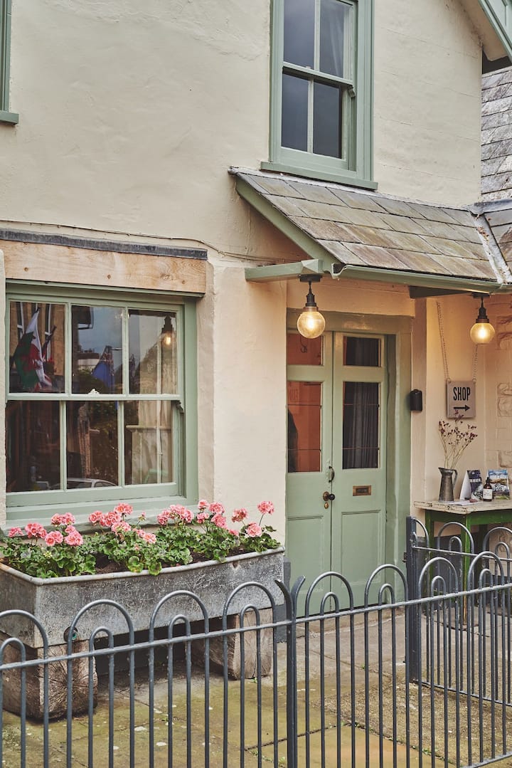 Stylish Welsh Townhouse-dog Friendly - Hay-on-Wye