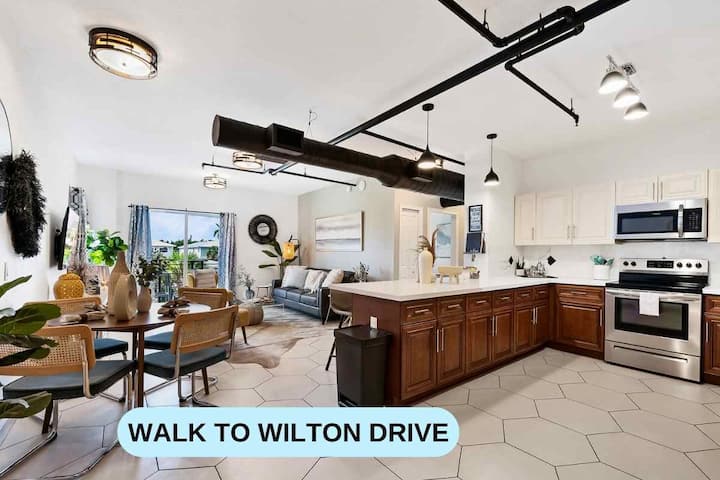 Suite 301: 2 Bed/2bath Pool/hot Tub, Gym, Dock - Wilton Manors, FL