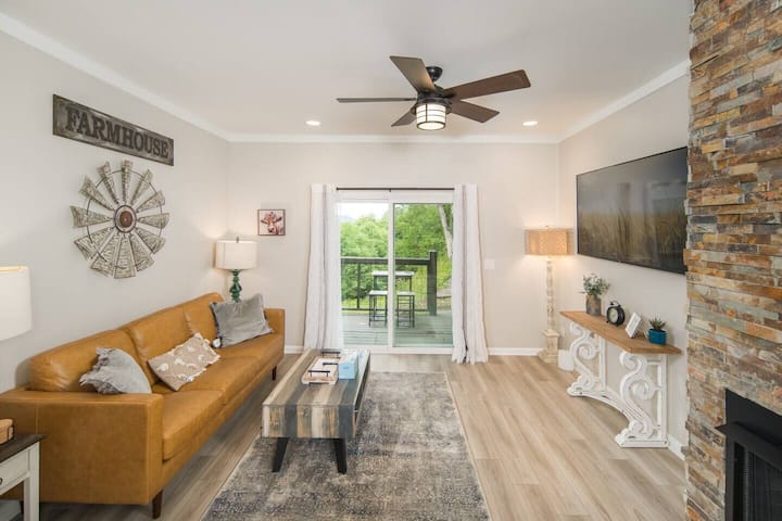 Quiet Mountain Home With Fireplace, A+ Location! - Banner Elk