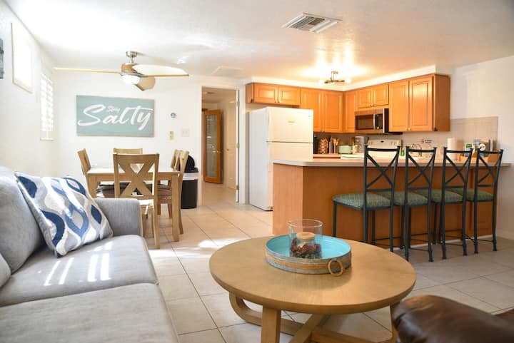 Sf Kick Back And Relax At Leisure Beach - Hudson