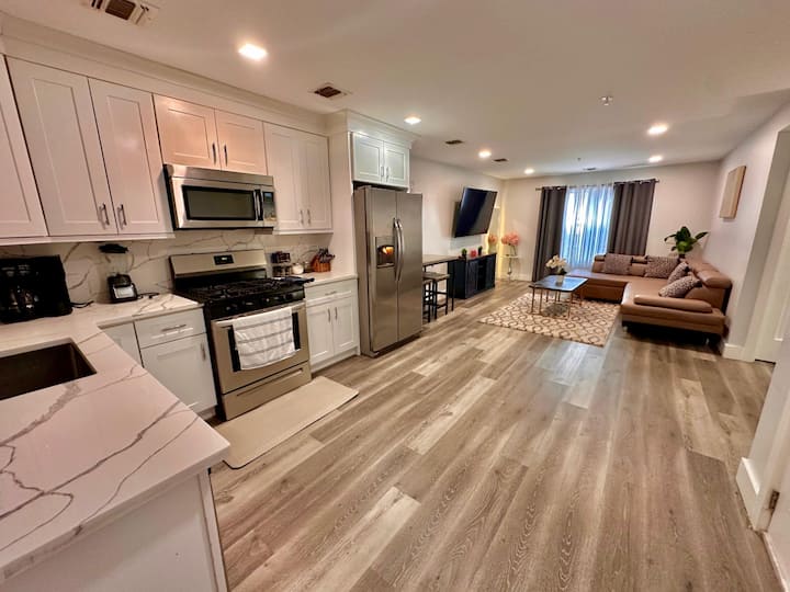 The Cozy Suite: 1br Perfect For 4 Guests - Paterson, NJ