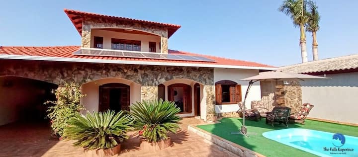 Casa Familiar Com Piscina E Churrasqueira - Foz do Iguaçu