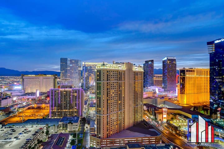 Mgm Signature-29-705 F1 Track & Strip View Balcony - Las Vegas