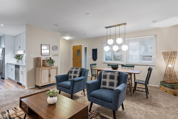 East Side Oasis With Hot Tub - Loveland, CO