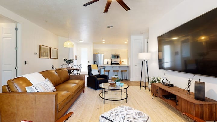 Monthly Rental | 3 Bedrooms | Black Rock Community - St. George, USA