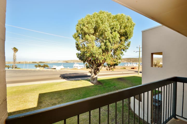 Riverview Holiday Waterfront Apt  14 - 2 Storey - - Kalbarri