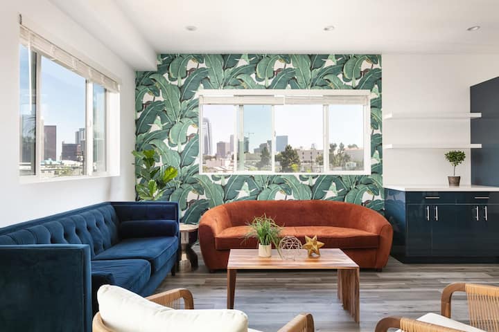 La Insta-worthy Townhome +Prking - Los Angeles, CA