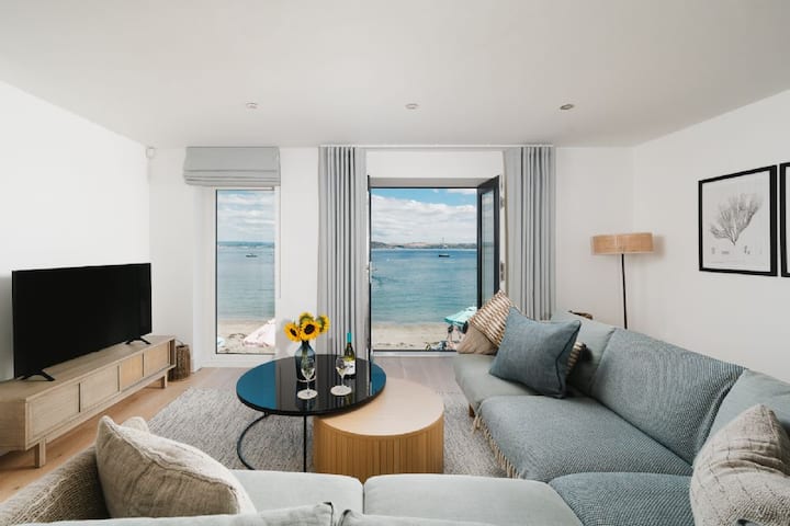 8 The Bay, Cawsand - Cawsand