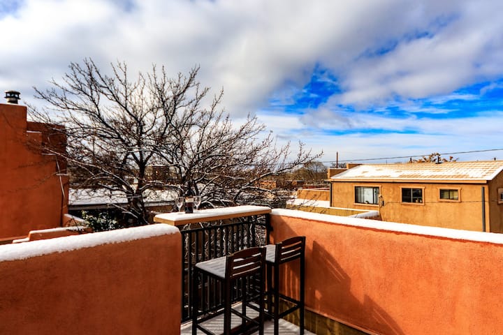 Zona Rosa 73, Santa Barbara - Santa Fe, NM