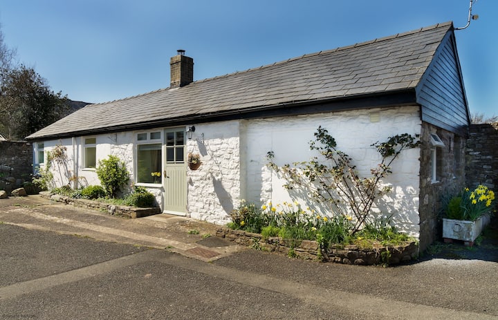 Gorgeous Location Walkable To Town - Crickhowell