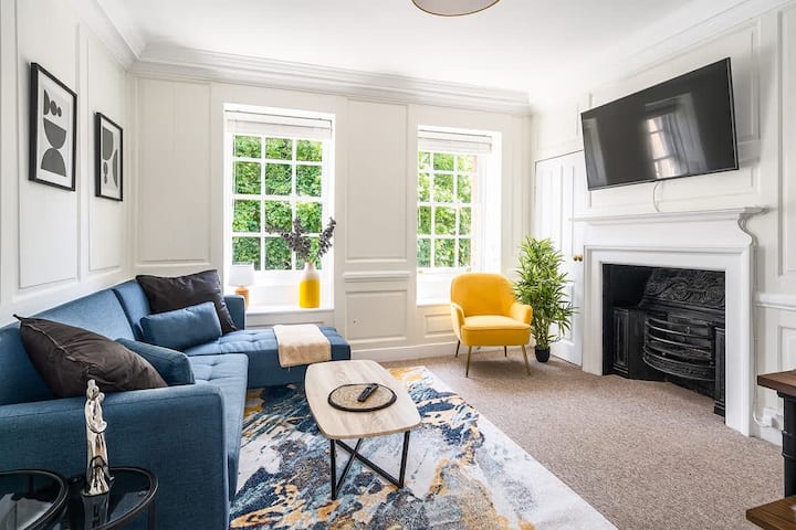 Stunning 3 Bedroom, Period, City Centre Apartment - Bath