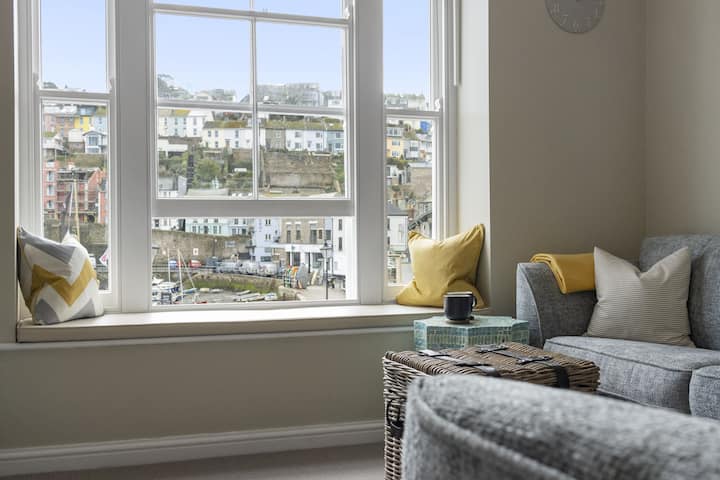 Five - La Petite Maison, Harbour Views, Brixham - Brixham