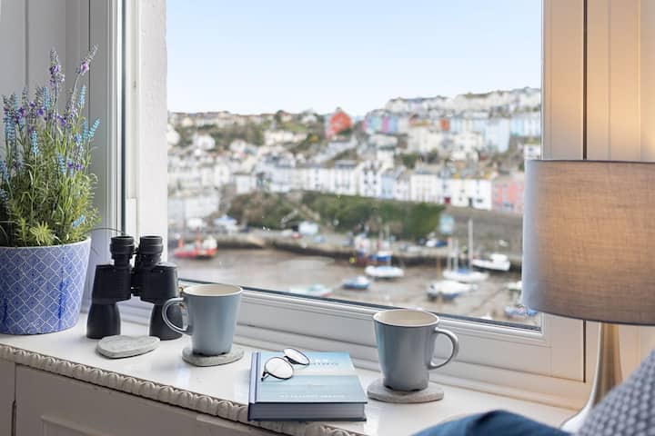 Polly's Place, Harbour Area, Sea Views & Terrace - Brixham
