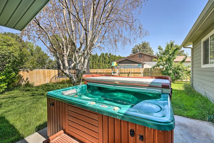 Lovely Twin Falls Home W/ Private Hot Tub! - Twin Falls, ID