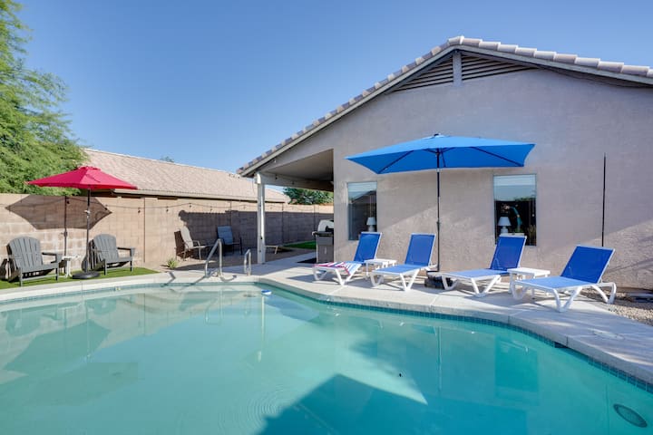 Sunny Surprise Getaway W/ Private Yard & Pool - Surprise, AZ